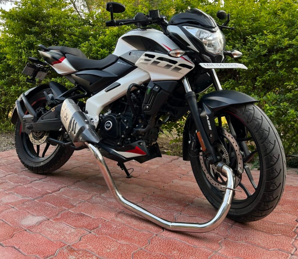 Bend Pipe for Bajaj NS200, BS6 - roarexhaust.in